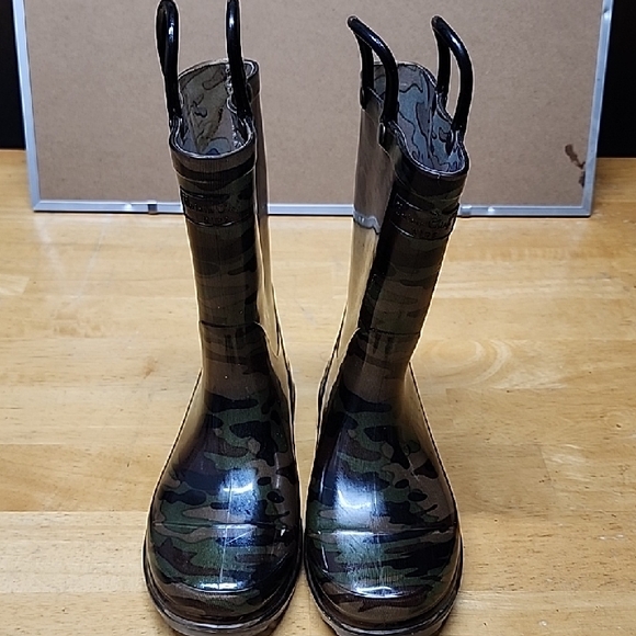 Western Chief | Shoes | Western Chief Kids Green Camouflage Boots ...